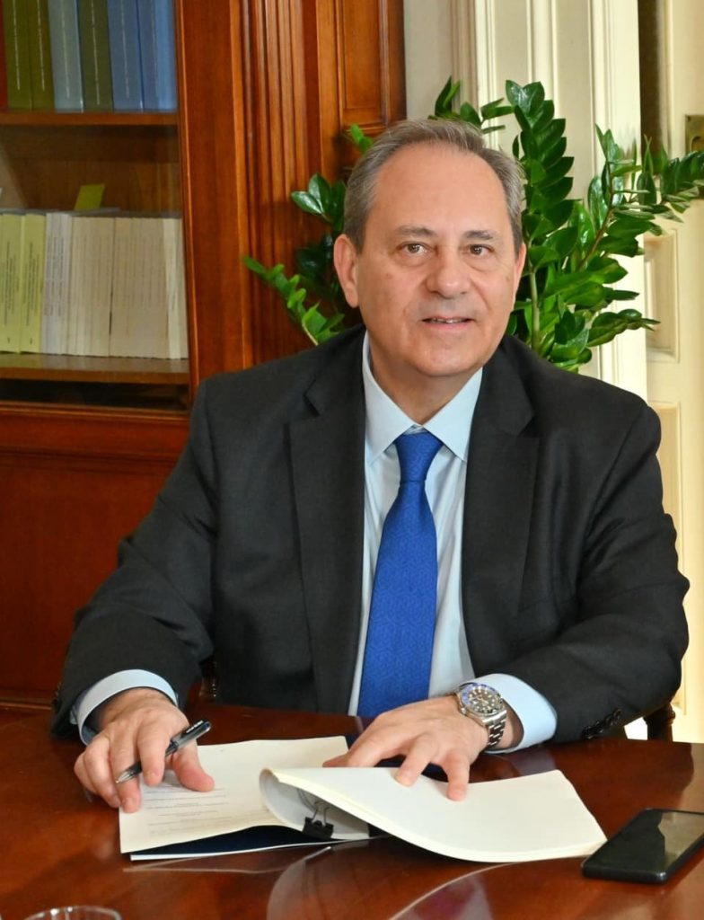 Πρόεδρος – ΕΚΔΔΑ